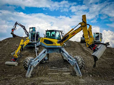 Video The Mesmerizing Motion Of Walking Spider Excavators
