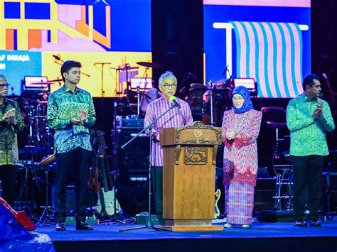 Bentara Mangkubumi Tyt Yang Dipertua Negeri Melaka Menghadiri Majlis