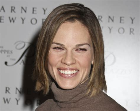 Hilary Swanks Hair Cut In A One Length Bob And Wearing A Turtleneck