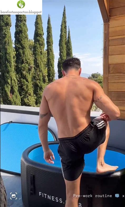 Robert Scott Wilsons Feet Robert Scott Wilsons Feet