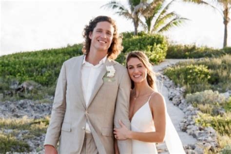 Dodgers Pitcher Tyler Glasnow Ties The Knot With Fan He Approached