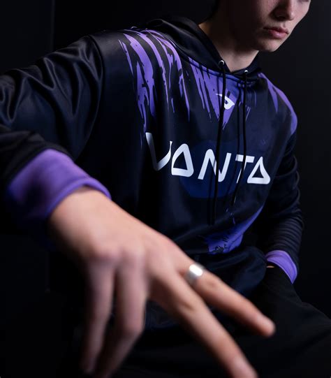 Vanta Ravengg Esports Apparel Design And Production