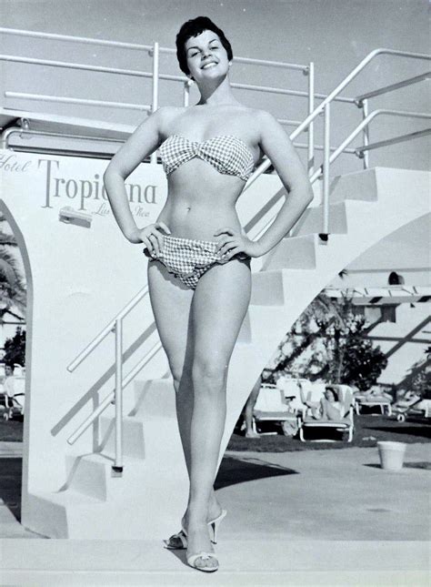 Claudine Longets Feet