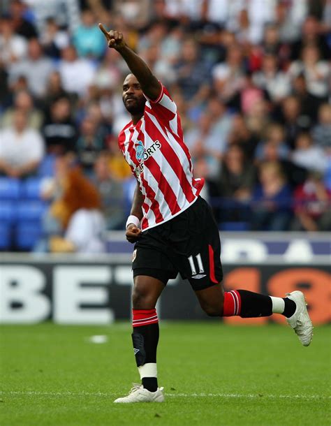 Quick Kicks Watching Darren Bent Goad Sunderlands Fans Was As Pathetic As It Was Infuriating
