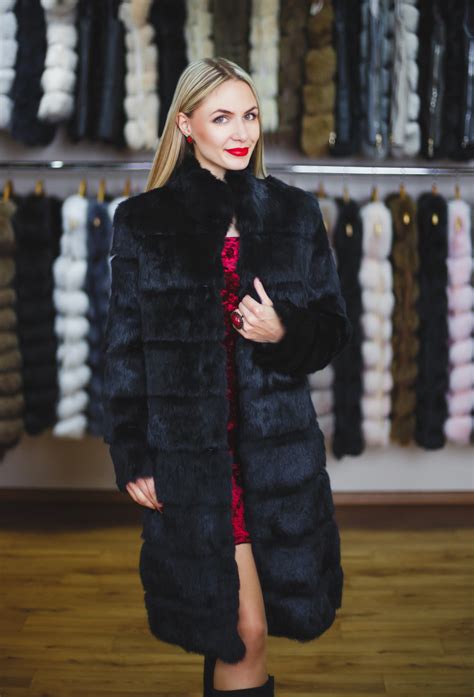 Шуба из кролика классическая арт. 69, цена 5 800 грн - FURHOUSE