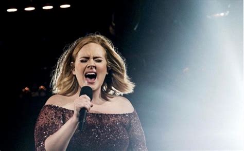 Terlalu Kurus Adele Hanya Dikenali Setelah Memperkenalkan Dirinya Gempak