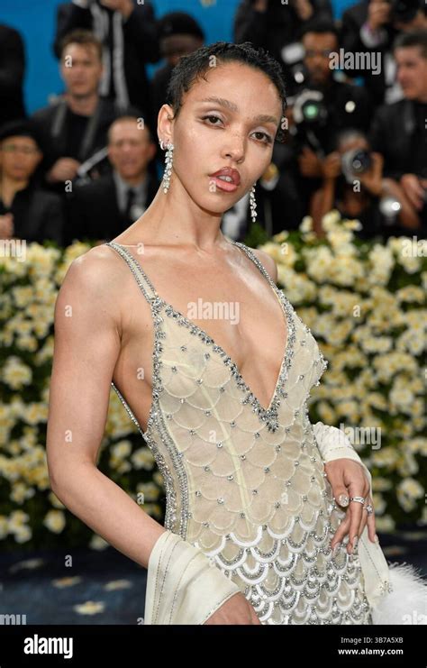 Fka Twigs Attends The Metropolitan Museum Of Arts Costume Institute