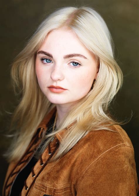 Morgan Lily Utanmaz
