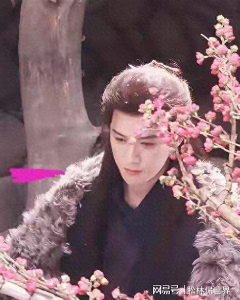 陈添祥郭宇欣首搭 《时光和你都很美》开机 契约婚约 电竞掉马 盛夏芬德拉 短剧 红果 爆款 未婚妻 新浪娱乐 新浪新闻