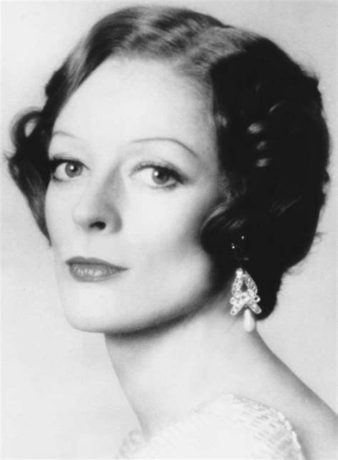 30 Of The Best Portraits Of A Young And Beautiful Maggie Smith