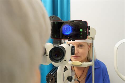 Comprehensive Eye Health Examination Optometrist In Amsterdam