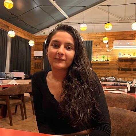 Sezmin Jasani Freelance Fashion Designer Emmay Entertainment And Motion Pictures Linkedin