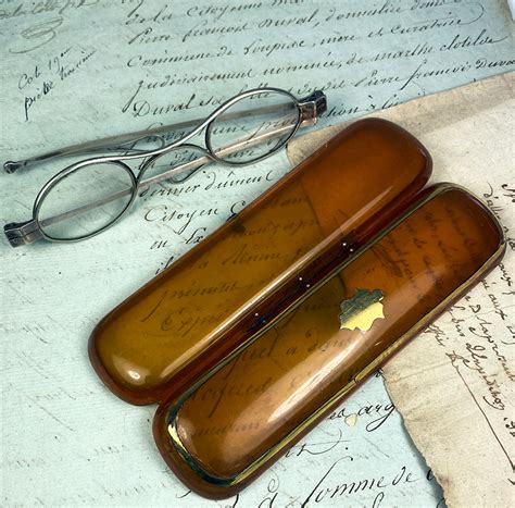 Antique French 18th Century Blond Tortoise Shell Spectacles Case Ster Antique French 18th Century Blond Tortoise Shell Spectacles Case Ster