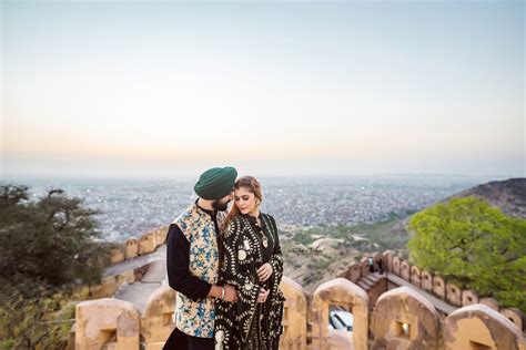 Creative Pre Wedding Photoshoot 9888409200 Red Veds