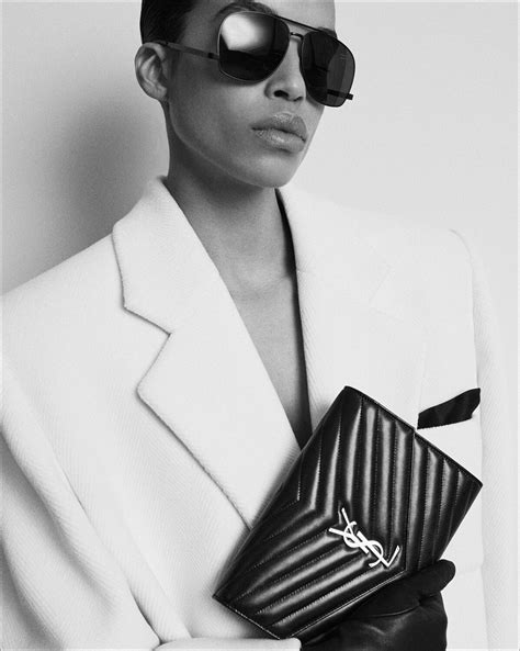 Cassandre MatelassÉ Flap Pouch In Lambskin Saint Laurent Ysl Au