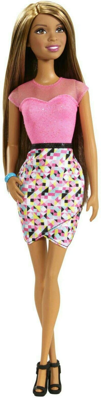 Pin De Lua Brilhante En Ideias Fashionista Barbie Morenas