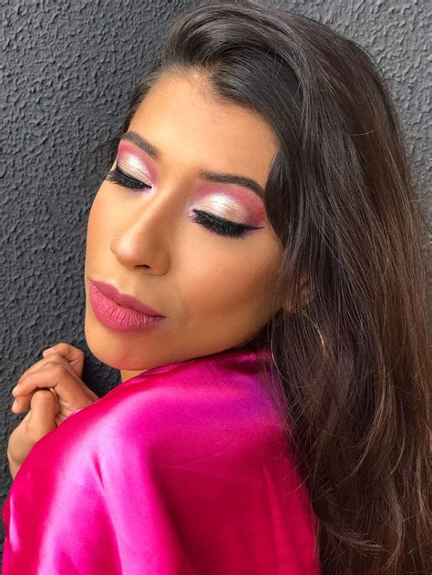 Pin De Andressa Barros Em Make Inspiração Ideias De Maquiagem