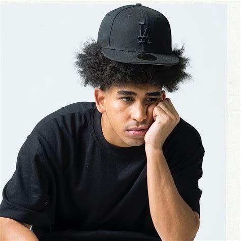 Neeus Lyrics Songs And Albums Genius