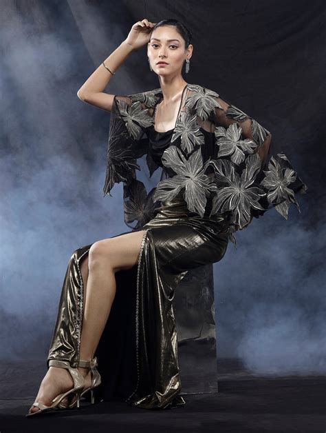 Renisa Radhika And Raghav