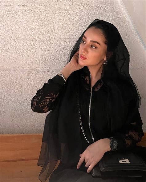 Mitra Rafee Mitrarafee • Instagram Photos And Videos