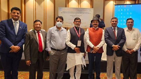 Md Of Hp Stcb Bank Bats For Young Customers