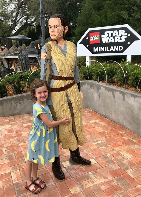What To Wear To Legoland Mom Trends