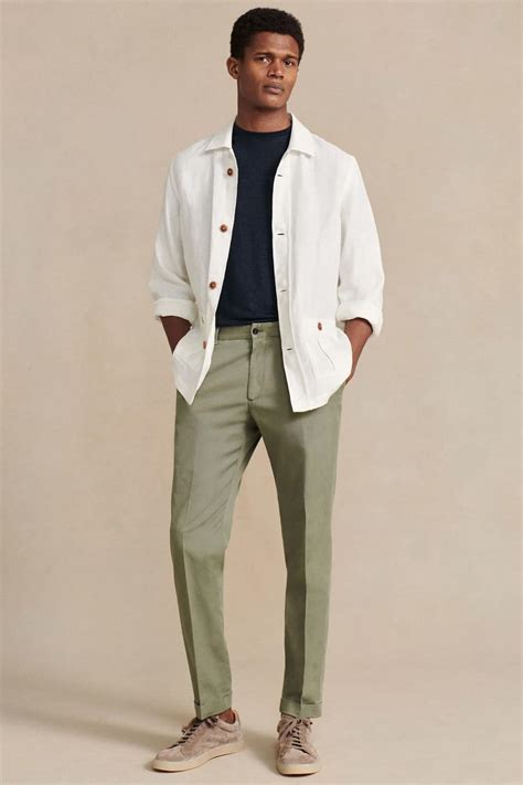 What Colour Shirts To Wear With Green Pants 7 Foolproof Options