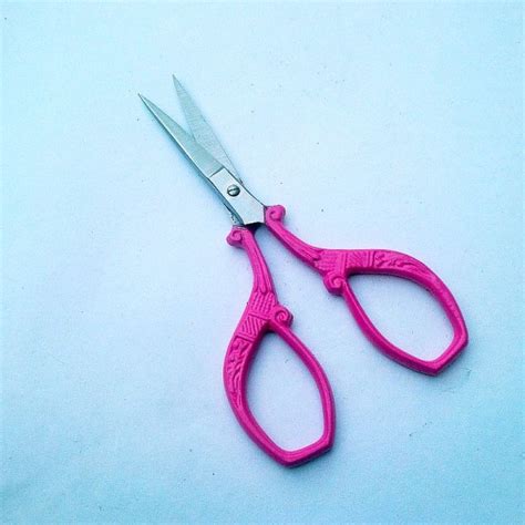 Stainless Steel Small Cuticle Scissors Buyonpk