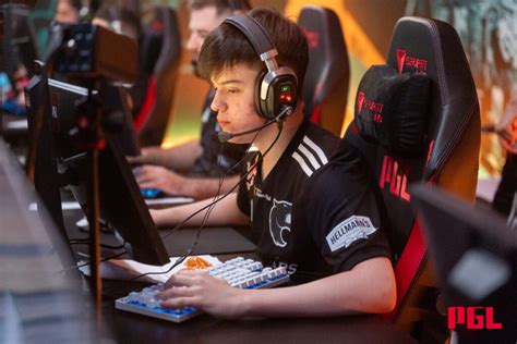 Pgl Astana Furia Vence E Vai Aos Playoffs Com Nova Escalação Game Arena