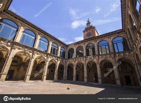 University Of Bologna Oldest Building The Archiginnasio Di Bologna