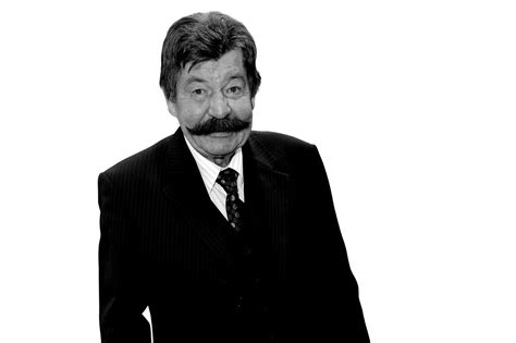 Presentator Chiel Montagne Overleden Op 80 Jarige Leeftijd