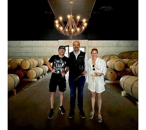 El álbum De Fotos De Las Vacaciones De Una Estrella De La Fórmula 1 En