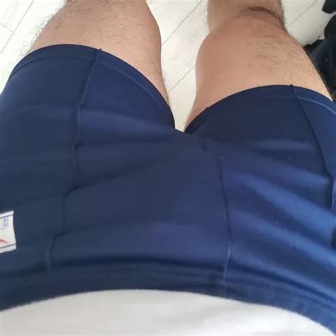 팬티를 입고 자위하고 사정하는 뚱뚱한 일본인 xHamster