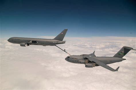 Lockheed Exits Air Force Tanker Competition Lifting Boeings Kc 46