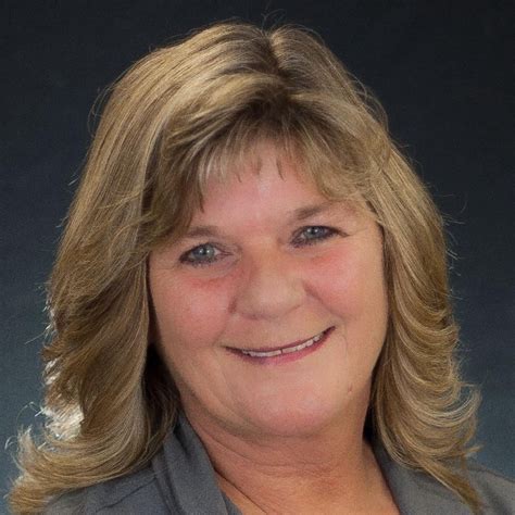 Beth Dubois Winamac In Real Estate Associate Remax Select Realty