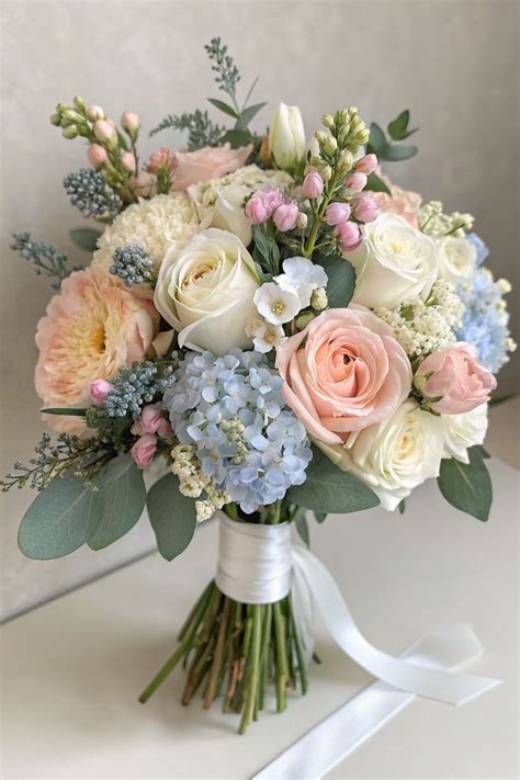 Pastel Color Flower Bouquet For A Wedding Ceremony Pembe Buket