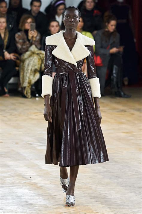 Fall 2020 Ready To Wear 2020 Fashion Trends Ready To Wear Fashion Show