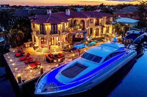 Imagine Parking Your Yacht In Front Of Your Waterfront Mansion Luxury