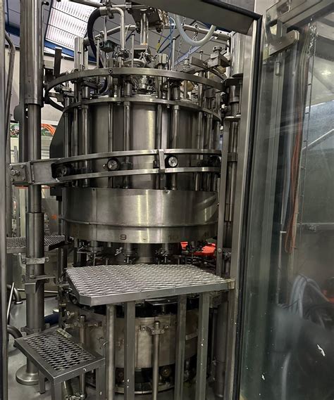 Serac Filler Capper Serac Filling Machine Zyknps