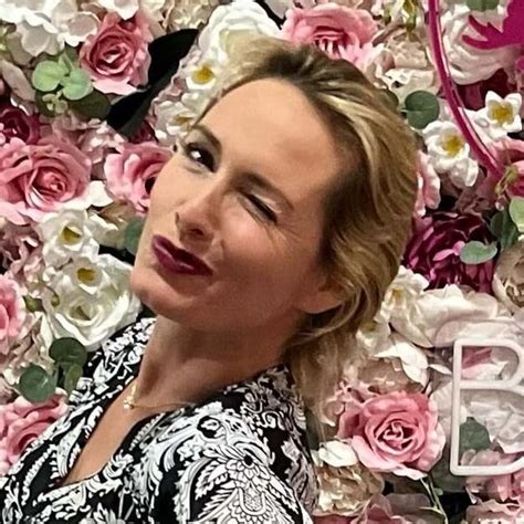 A Beleza De Fernanda Serrano Aos 50 Anos Fotos Tvguia