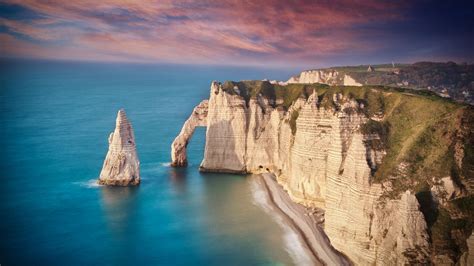 Étretat Normandy France Bing Gallery · Peapix