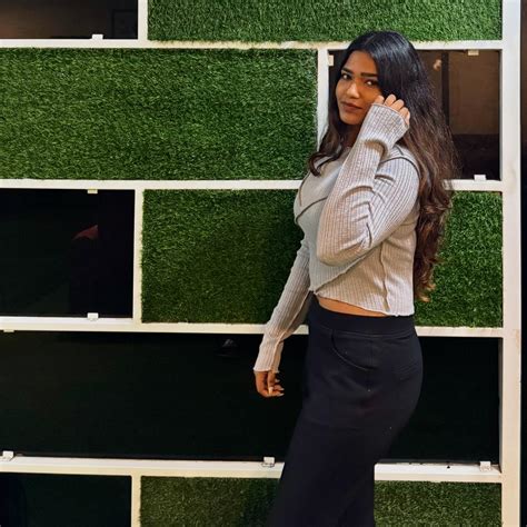 Gandi Rishika Yadav Gandi Rishika Yadav • Instagram Photos And Videos