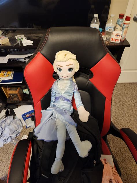 She Stole My Chair Rwaifuism