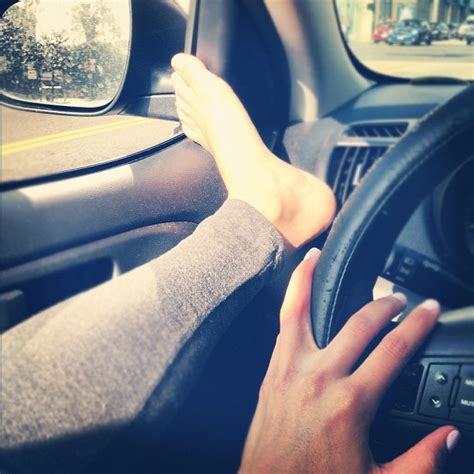 Gabrielle Walshs Feet