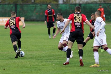 Sport1 Jasmin Osmić Nakon Izlaska Iz Igre Prevezen Ukc Tuzla Evo Kakvo Je Njegovo Zdravstveno