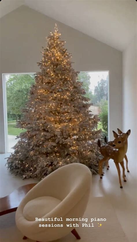 Kim Kardashian Christmas Tree Artofit