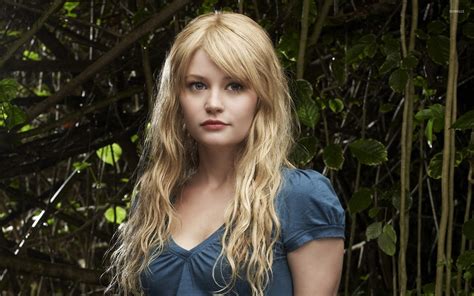 Emilie De Ravin Wallpaper Celebrity Wallpapers 1015