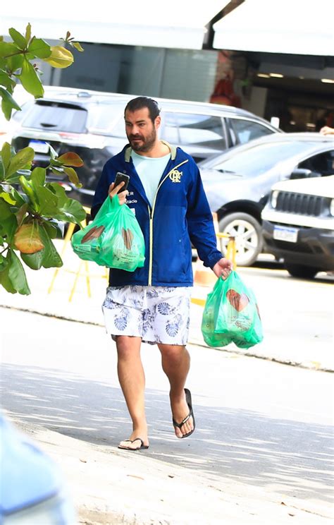 Thiago Lacerdas Feet