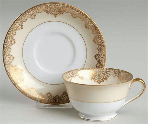 Noritake Garland