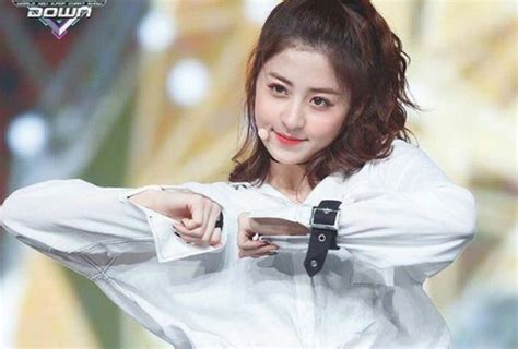8 Fakta Menarik Heo Yun Jin Trainee Yang Siap Debut Bareng Hybe Labels